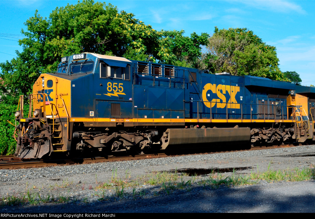 CSX 855